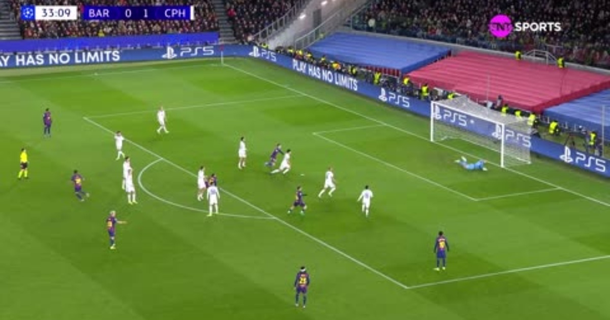 NO TRAVESSÃO! Eric García quase marca um golaço de fora da área contra ...